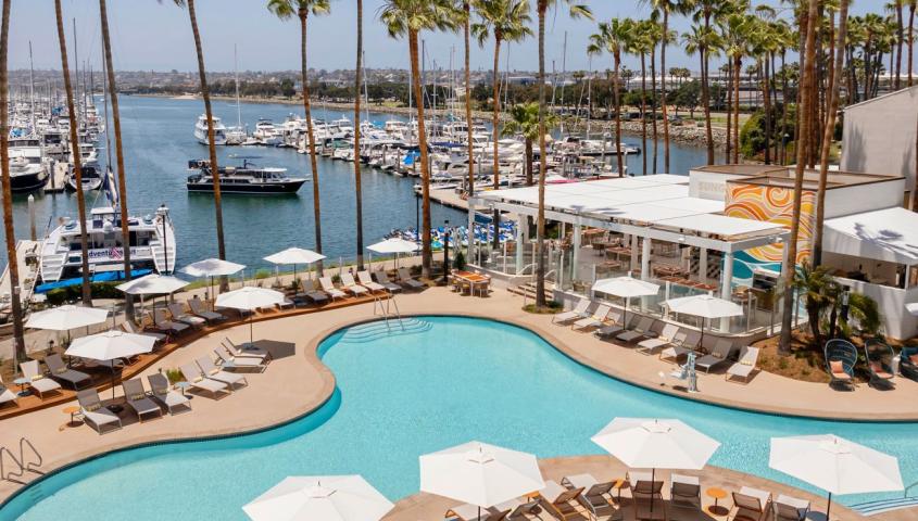 Sheraton San Diego Hotel Marina Kai Kalama Acoustic Spot Talent